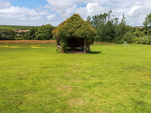 Babes Cottage, Pet Friendly, Character Holiday Cottage In Goonhavern - Perranporth