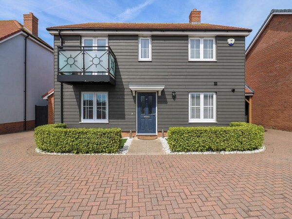 21 Skippers Way, Pet Friendly, With A Garden In Walton-on-the-naze - Frinton-on-Sea