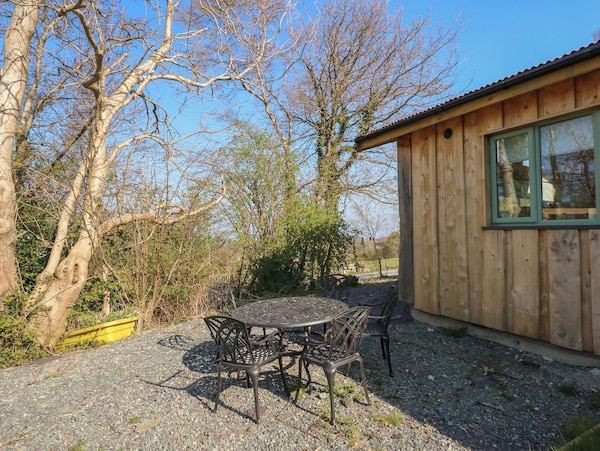 Ty Golchi, Family Friendly, With A Garden In Talybont Near Bangor - Bangor
