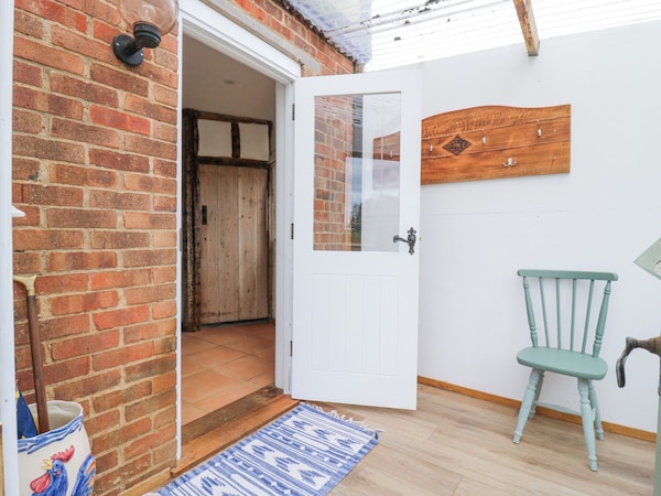 The Round House, Family Friendly, With A Garden In Chacombe - Buckinghamshire