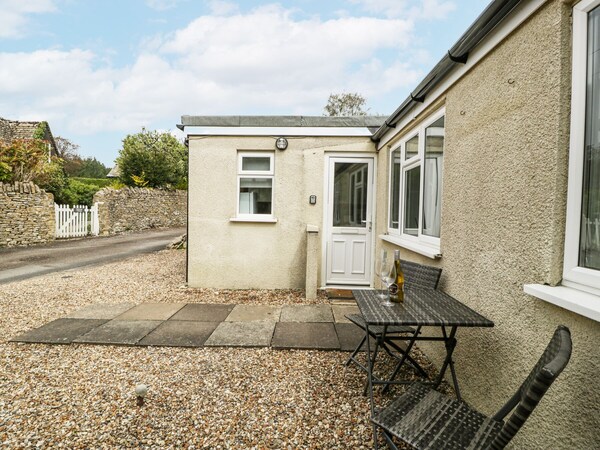 Spring Cottage, Pet Friendly, With A Garden In Brockworth - Cheltenham