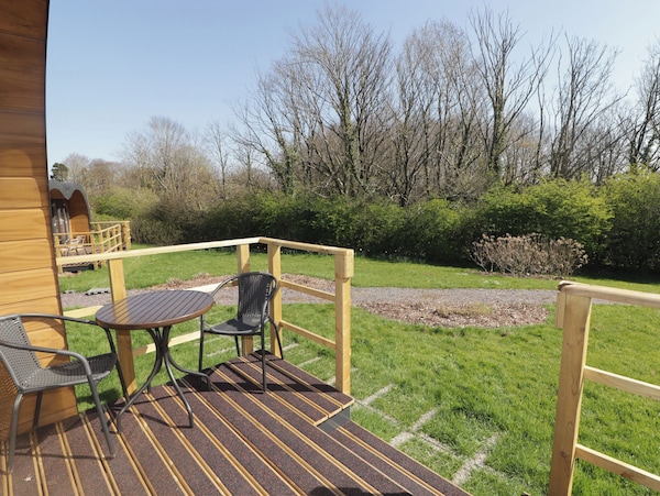 The Rowan Pod, Country Holiday Cottage, With A Garden In Cowbridge - Cowbridge