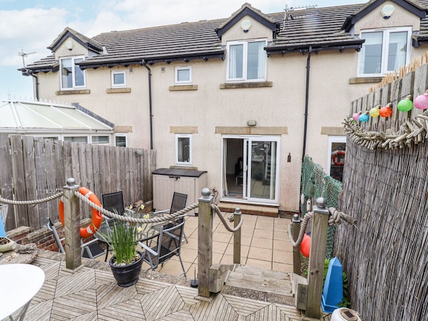 Sea Shore, Family Friendly, Country Holiday Cottage In Seahouses - Beadnell