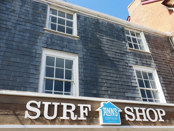 Obby Oss, Pet Friendly, Country Holiday Cottage In Padstow - Padstow