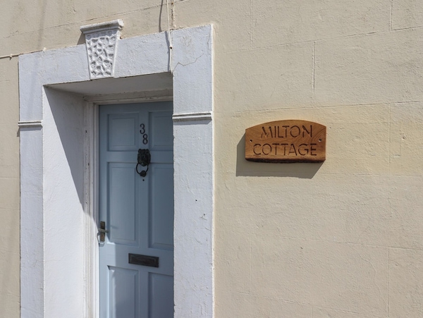 Milton Cottage, Family Friendly, With A Garden In Lyme Regis - Charmouth
