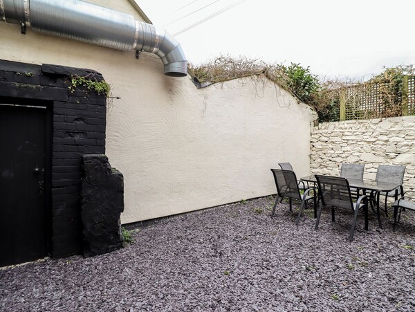 Gwydyr Bach 1, Pet Friendly, Luxury Holiday Cottage In Llanrwst - Betws-y-Coed