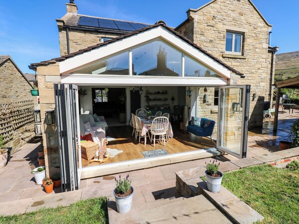 14 Hill Close, Pet Friendly, With Open Fire In Reeth - Leyburn