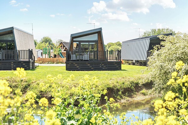 Starlight Skylight - Billing Aquadrome In Billing Aquadrome Holiday Park - Northampton, UK