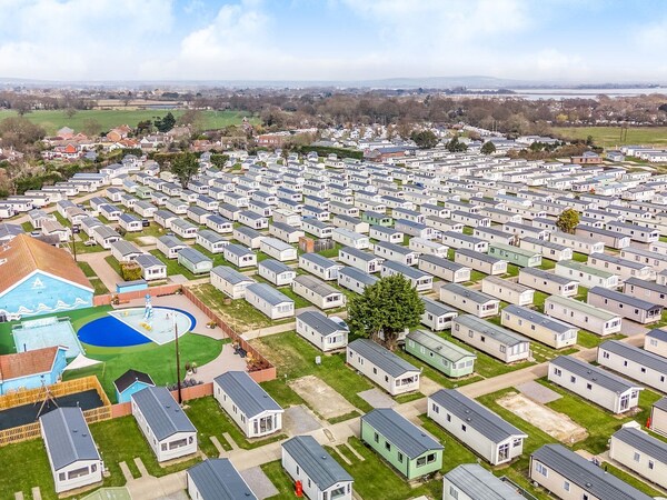 Mariner's Meadow - Hayling Island In Hayling Island Holiday Park - Isle of Wight