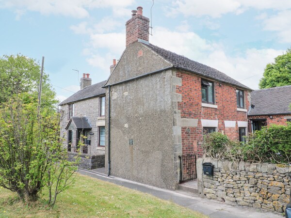 Corner Cottage, Pet Friendly, With Open Fire In Ashbourne - Alstonefield
