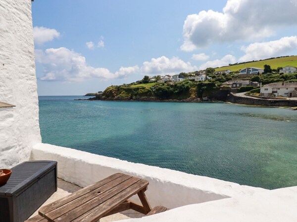 Rock Cottage, Pet Friendly, Country Holiday Cottage In Mevagissey - Mevagissey