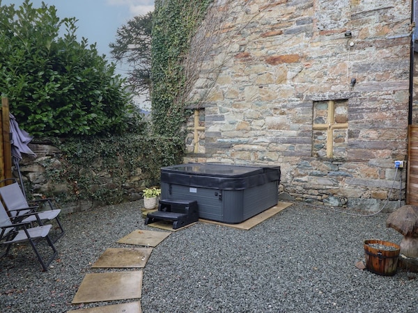 Cader Cottage, Pet Friendly, Character Holiday Cottage In Dolgellau - Dolgellau