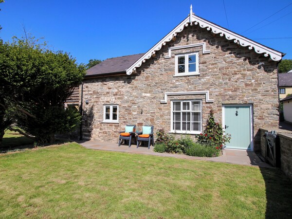 10 Bridge Street, Pet Friendly, Character Holiday Cottage In Clun - Herefordshire