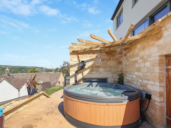 1 Bedroom Accommodation In Stroud - Tetbury