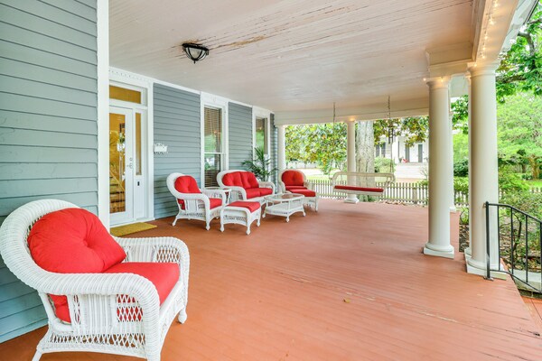 Walk To Waterfront: Downtown Elizabeth City Home! - Elizabeth City, NC