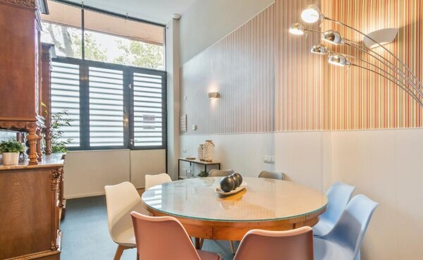Spectacular Apartment, Barcelona, Barça's Camp De Futbol Area. 8 People. - L'Hospitalet de Llobregat