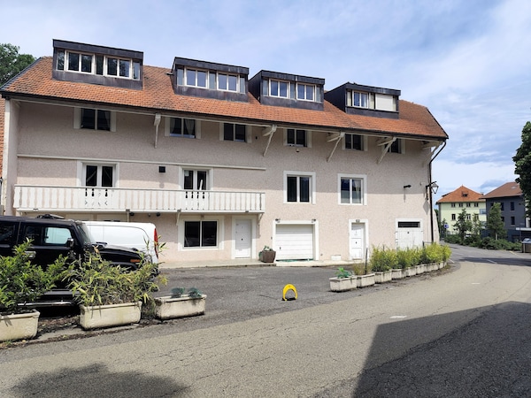 Large Apartment In The Center Of A Small Village Near Communications, - Bonneville