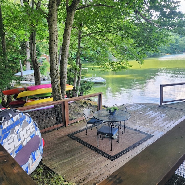 Charming 2-bedroom Lakefront Camp On Webber Pond - Maine