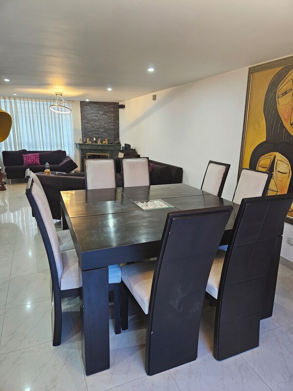 Luxury House In Bogota, Central, Yard, Fireplace, Bbq,yacuzzi, Pet, 10 People - Bogota