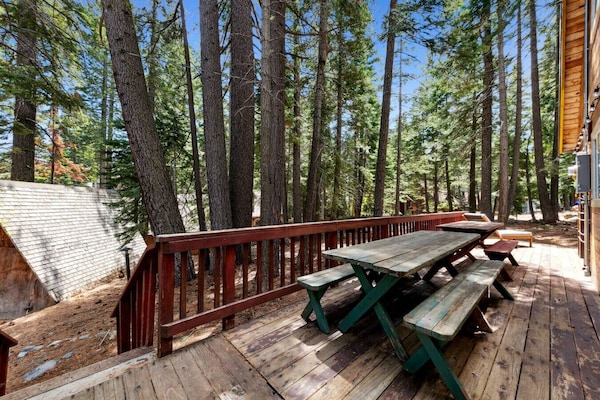 Cozy Chamberlands Cabin! 3br / 2ba - Lake Tahoe