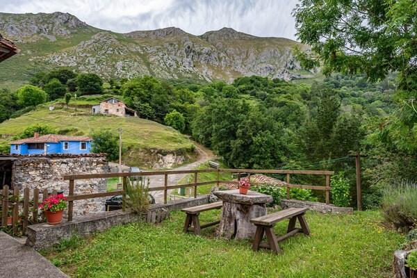 Maison De Campagne "Ricao" Avec Vue Sur Les Montagnes, Terrasse Privée Et Wi-fi - Ribadesella