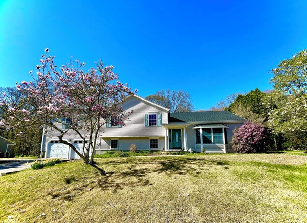 Charming 3 Bedroom House In Stonington - Stonington, CT
