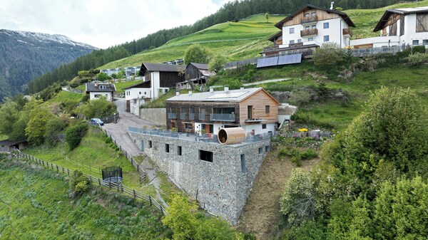 Ferienwohnung 'Röfen Weströfen' Mit Bergblick, Gemeinschaftsterrasse Und Wi-fi - Burgeis