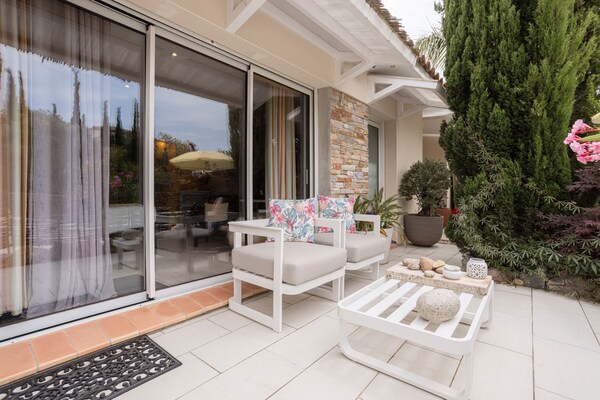 Chambre D'hôte "La Suite" Avec Piscine Partagée, Wi-fi Et Climatisation - Perpignan