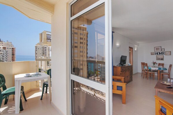Apartamento 'Algarvibe' Con Vistas Al Mar, Wi-fi Y Aire Acondicionado - Armação de Pêra