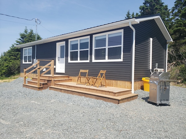 Beautiful Brand New Cottage Overlooking The Islands Of Pleasant Harbour - Nova Scotia