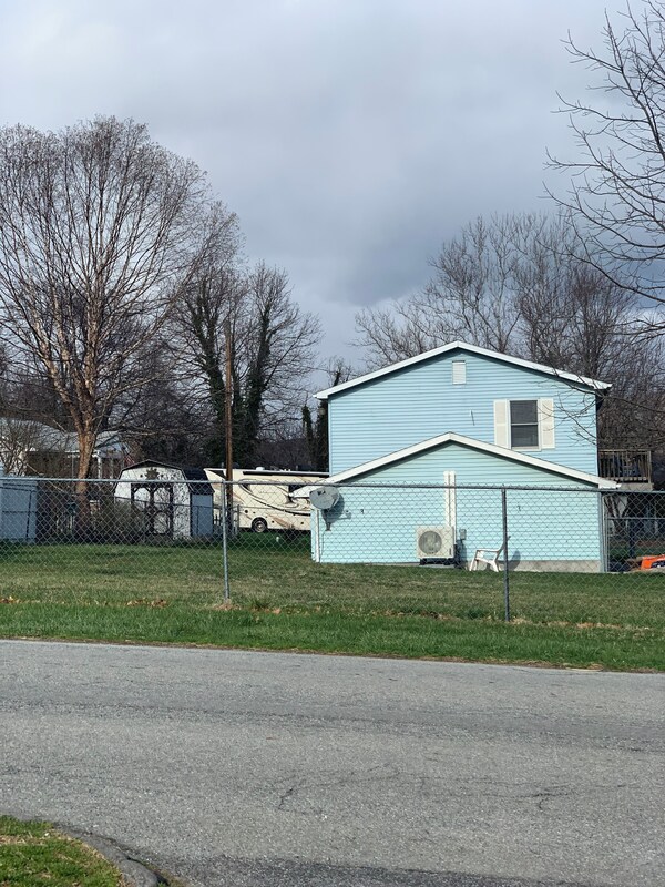 Chic 2-bedroom Apartment With Wifi, Ac In Charming Bolivar - Waterford, VA