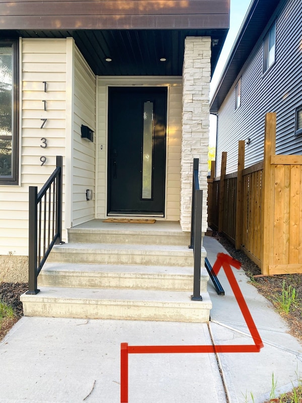 *New*cozy Basement Suite*central Location*sleep 4 - Edmonton