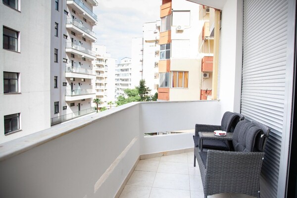 Two-bedroom Family Apartment - Shëngjin