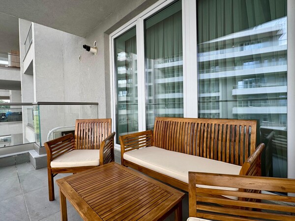 Gemütliche Ferienwohnung No. 204 Am Malerischen Lebada Lake - Bukarest