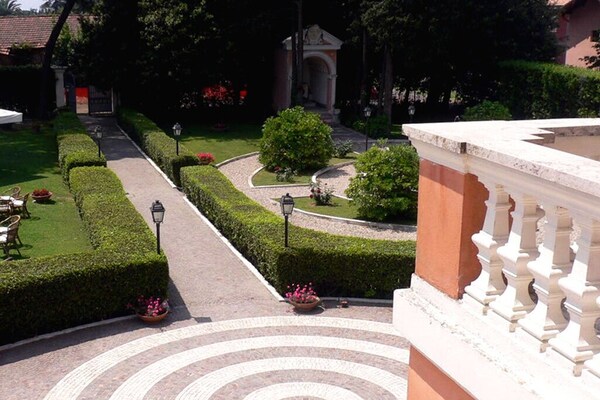 Villa Giuseppe Bernabei - Pomezia