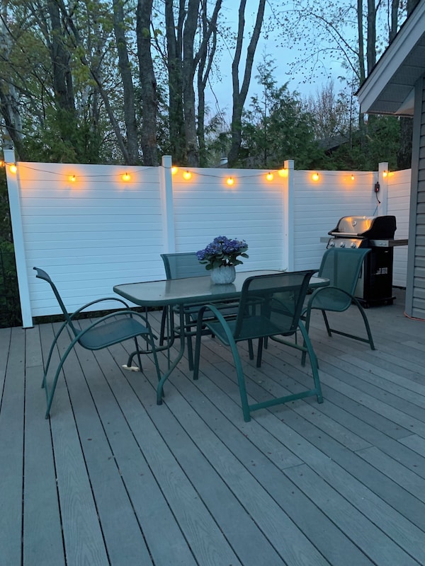 Lake House Living Close To The City. Pet Friendly! - Sault Ste. Marie