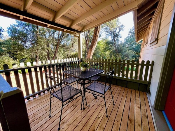 Charming Black Oak Cabin - Julian, CA