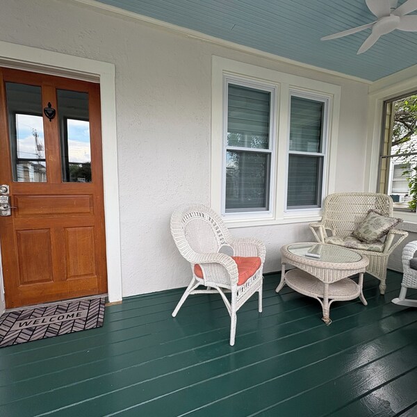 Charming 3-bedroom Bungalow In Quantico Town 2 King Beds Game Room Entire Home! - Stafford, VA