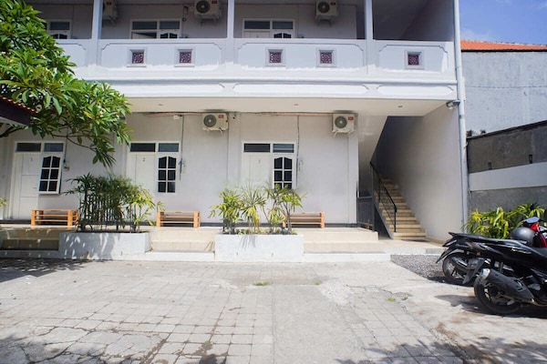 Private Studio Escape Near Kuta & Seminyak - 登帕薩