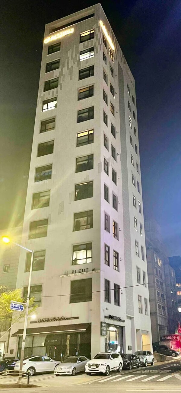 Modern 3-bedroom Apartment With Wifi And Ac In Vibrant Gangnam - 삼성동