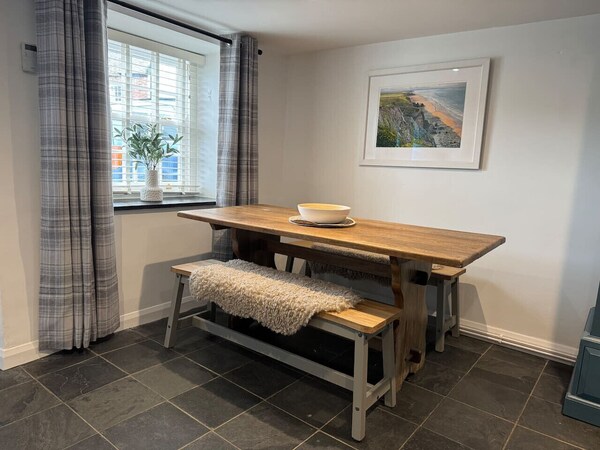 Tree Hill Cottage  Sleeps 4 | Stratton, Bude - Bude