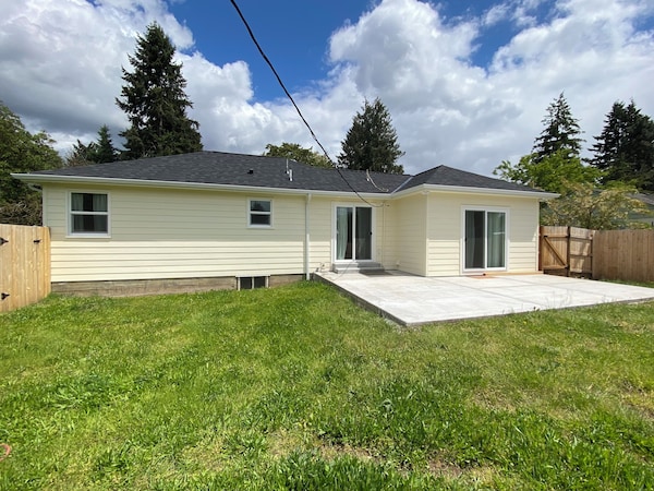 Cozy 3bd Steps To Outdoor Wellness Spa - Vancouver, WA