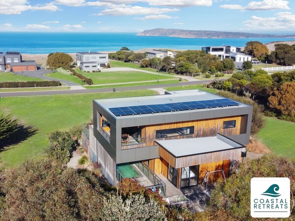 Eagles Watch - Ocean Views - San Remo