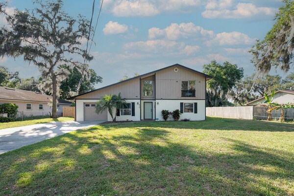 Game Room + Foosball & Shuffleboard + Near Dining - Lakeland, FL