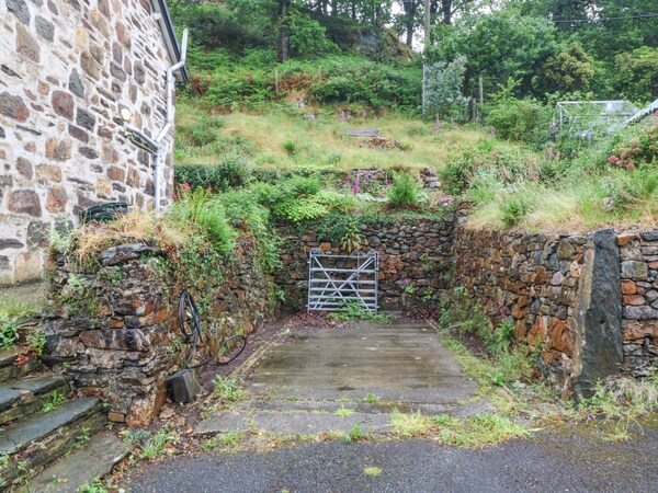 Ty Capel Bethania, Pet Friendly, With Open Fire In Nant Gwynant - Beddgelert