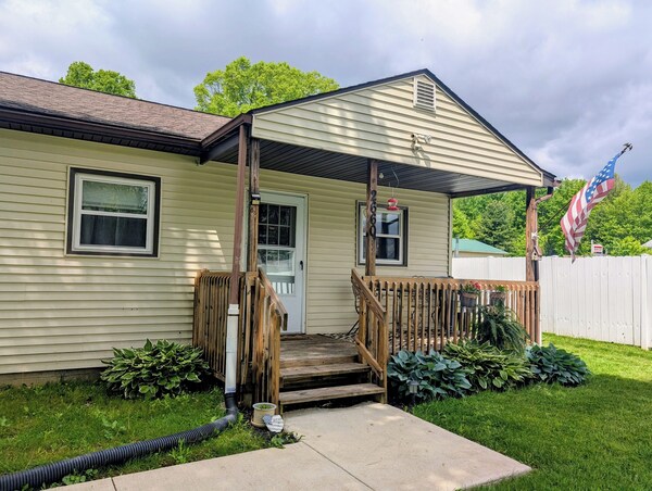 Charming 2-bedroom Cottage/duplex, Golf Outing Ready In Beautiful Lake Milton. - West Branch State Park, Ravenna