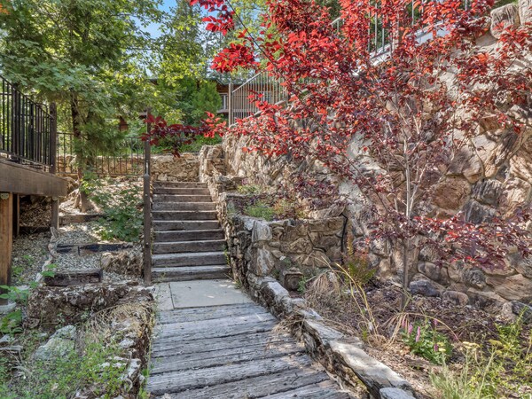 Near Bass Lake - Sleeps 16 - Bbq - 3 Fireplaces - North Fork, CA