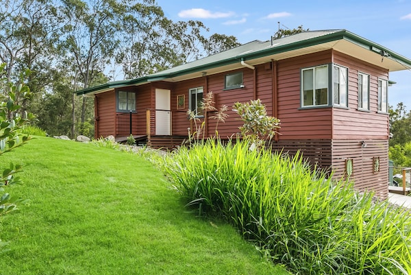 Stylish, Scenic Rural Retreat, Foothills Of Mt Mee In Queenlsand, Australia - Dayboro