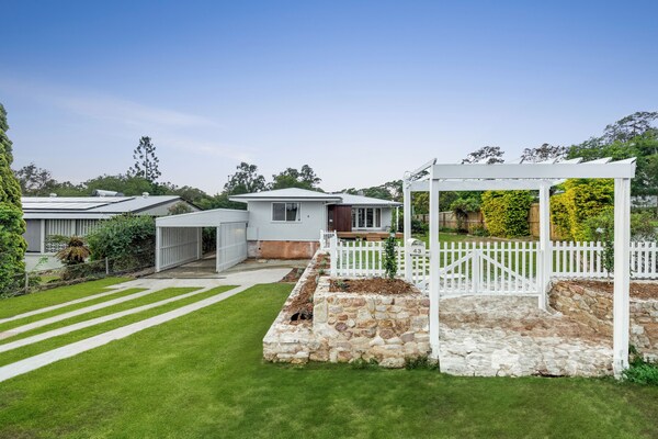 Gympie Cottage Studio\naffordable Cabin - The Palms