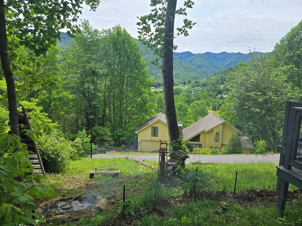 Charming Mountain Retreat In Maggie Valley - Sylva, NC